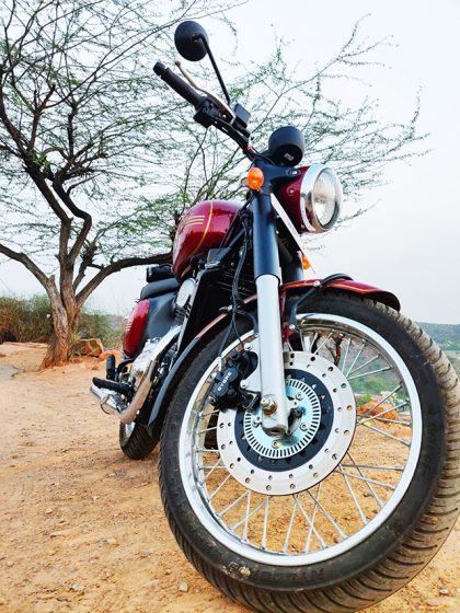 Jawa 42 Mileage, Ground Clearance & Performance Review